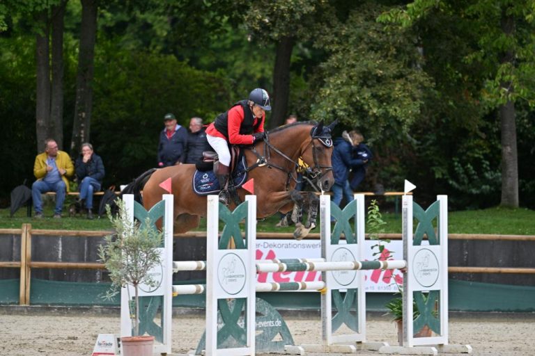 Aniene a cavallo con Roberto Naldi - Circolo Canottieri Aniene
